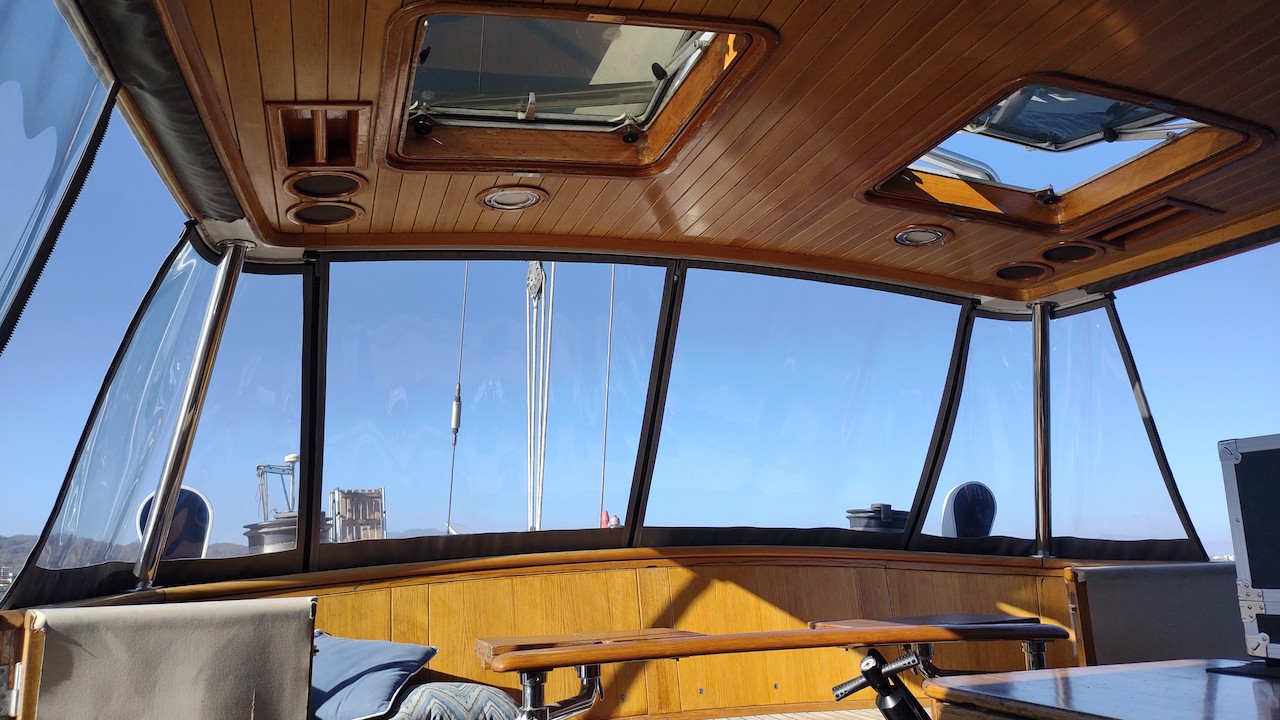 Tackling Marine Enclosure Projects With the Ultrafeed® LSZ - Meet Our Customers